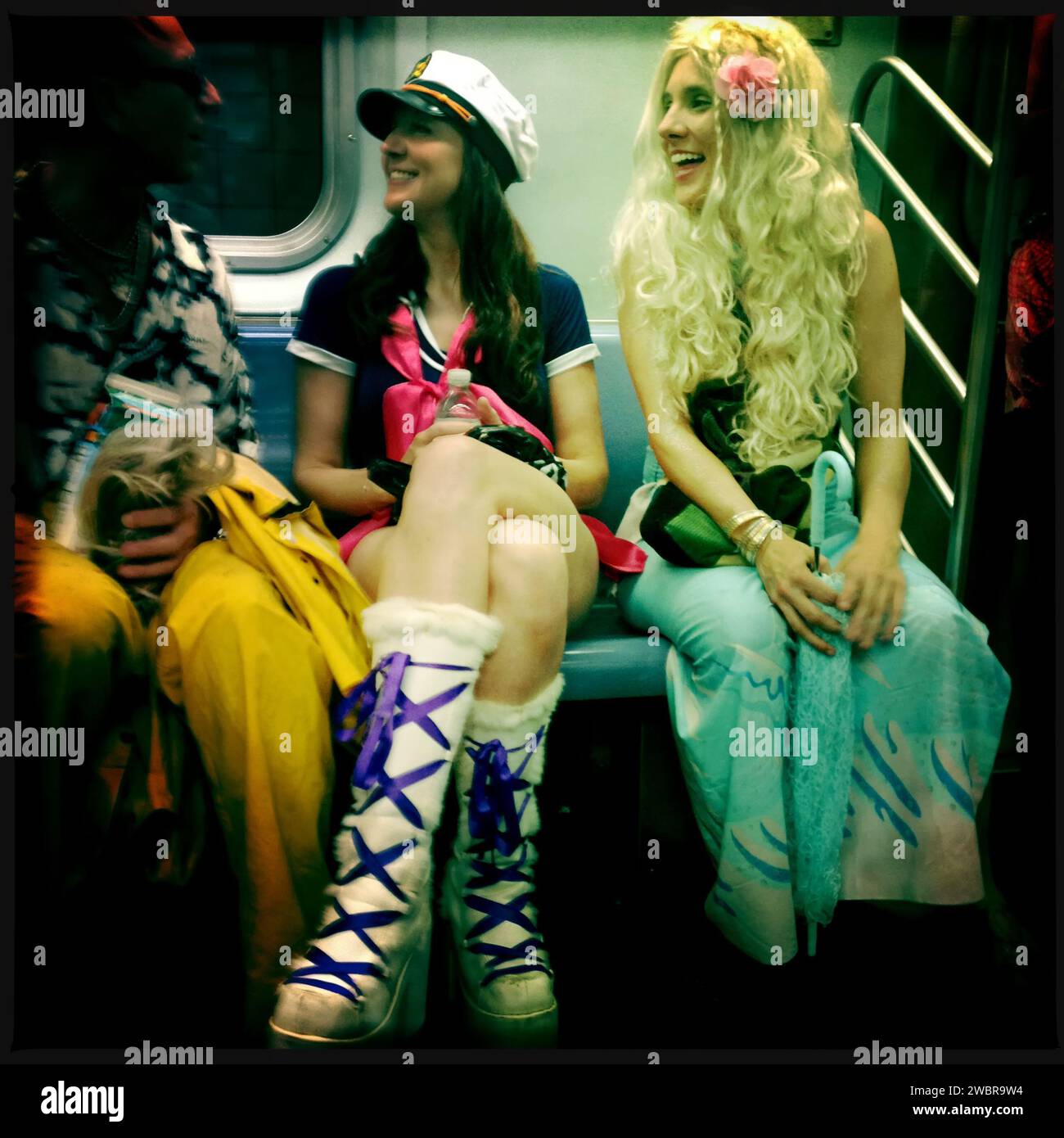 Mermaid parade hi-res stock photography and images - Alamy