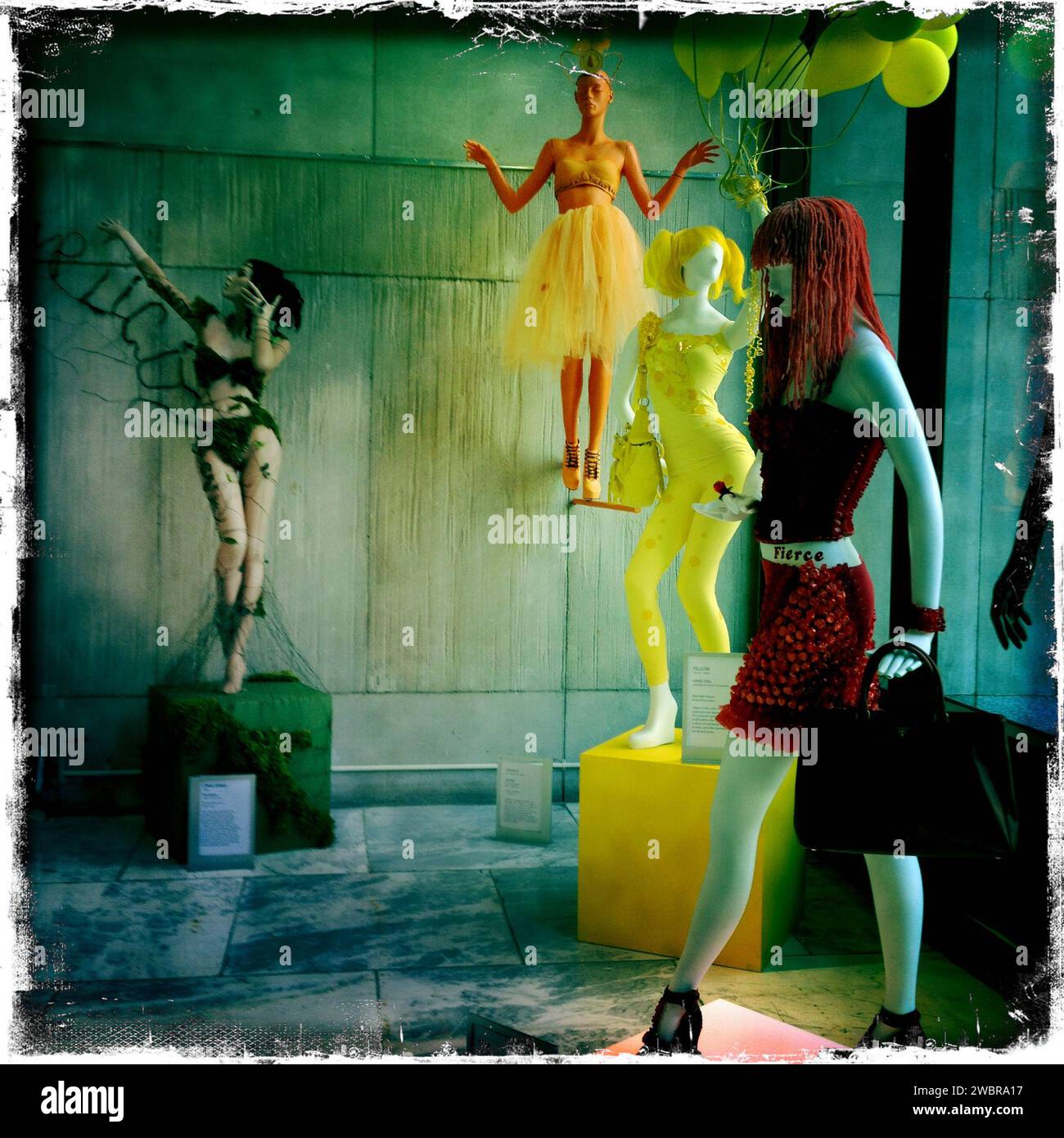 Destroyed mannequin hi-res stock photography and images - Alamy
