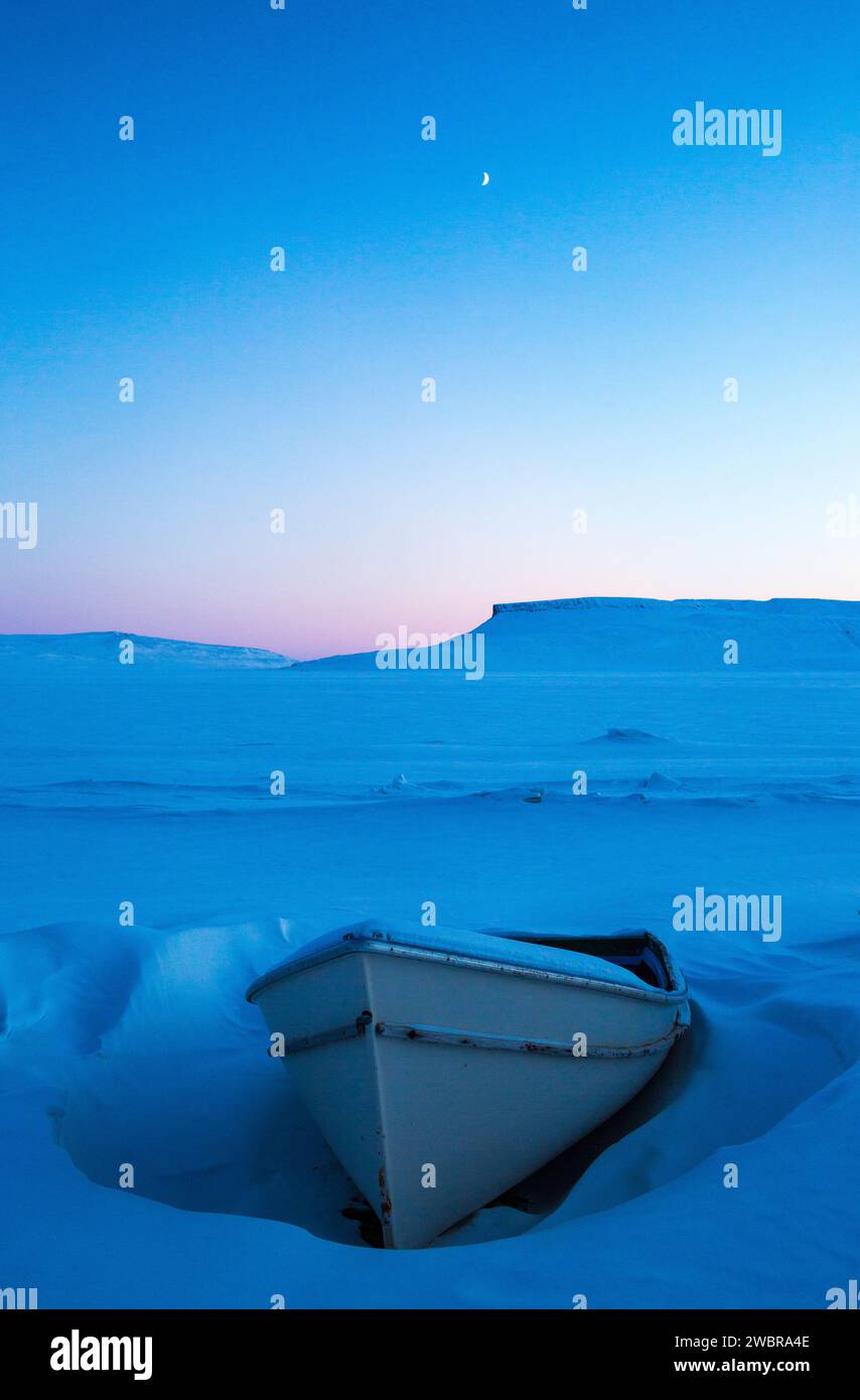Arctic bay hi-res stock photography and images - Alamy