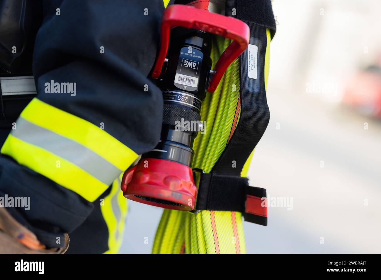 Leverkusen, Germany. 11th Jan, 2024. A firefighter in breathing ...