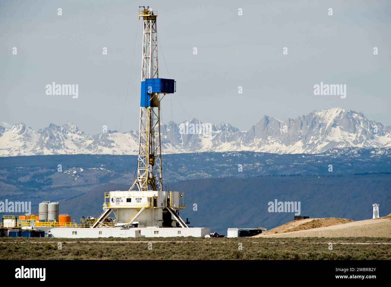 Drill rig, Pinedale, WY Stock Photo - Alamy