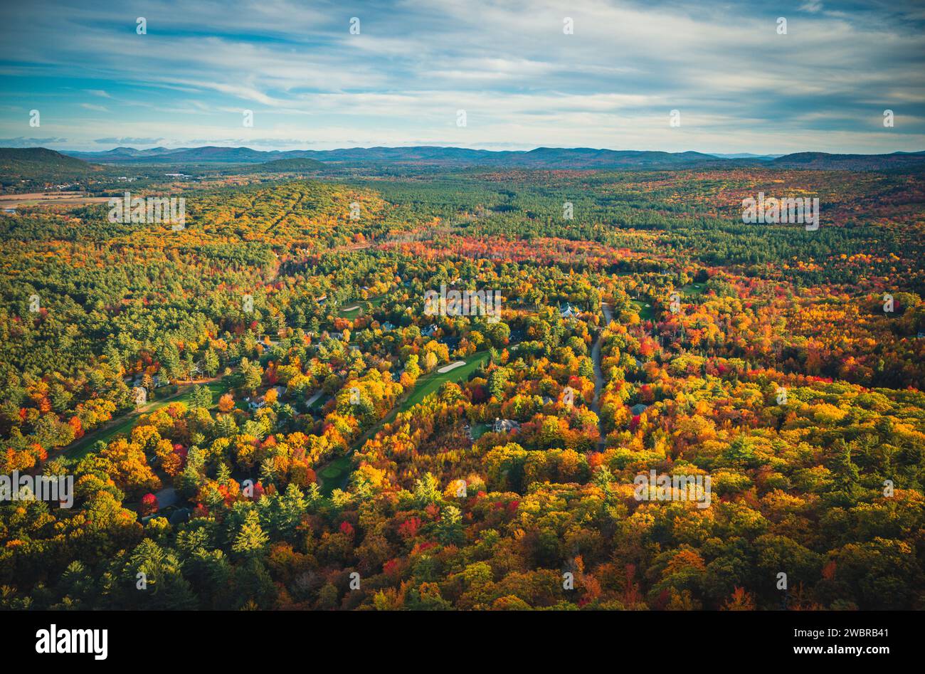 Peak foliage in the northeast hi-res stock photography and images - Alamy