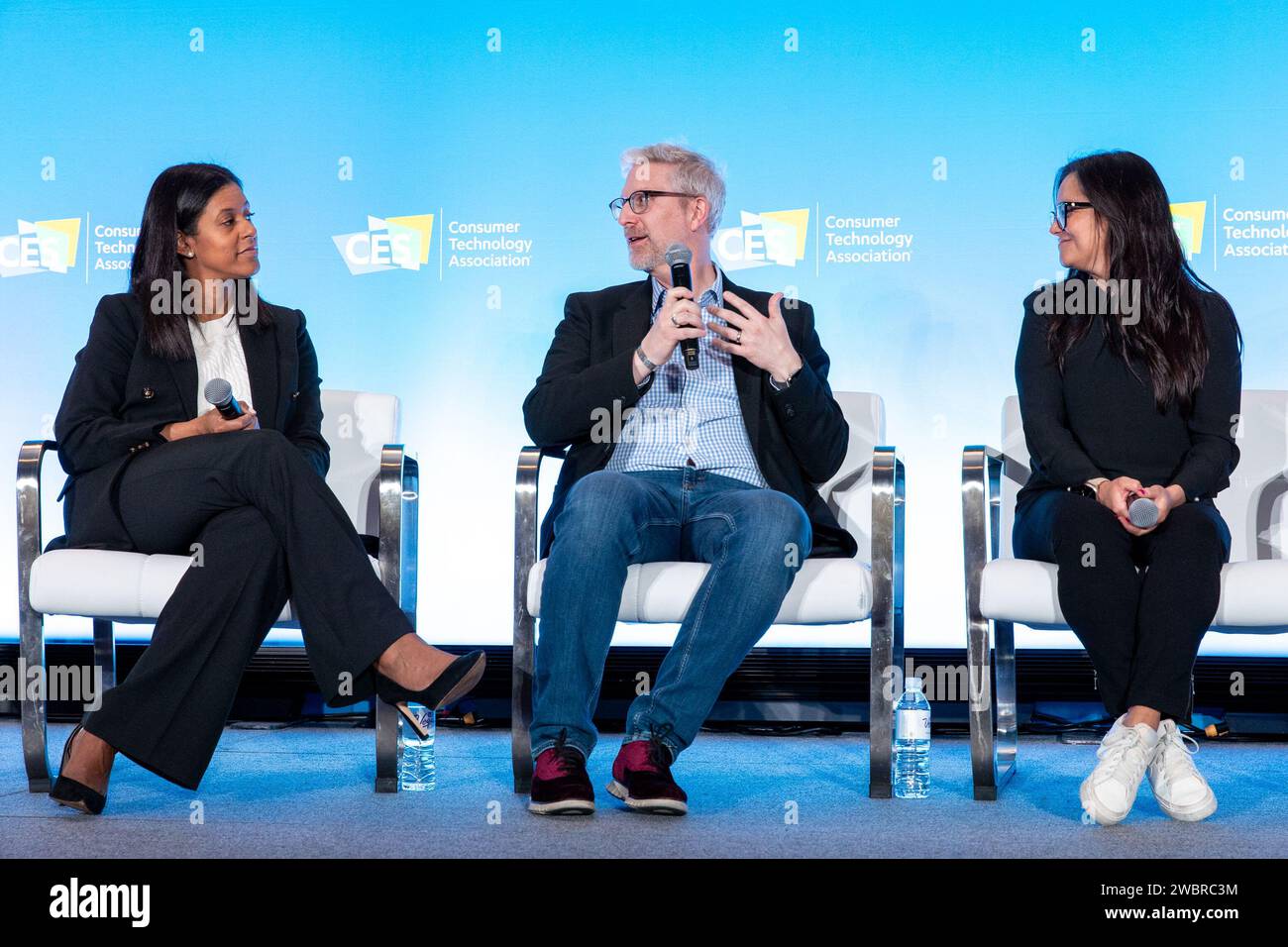 Us ai hi-res stock photography and images - Alamy