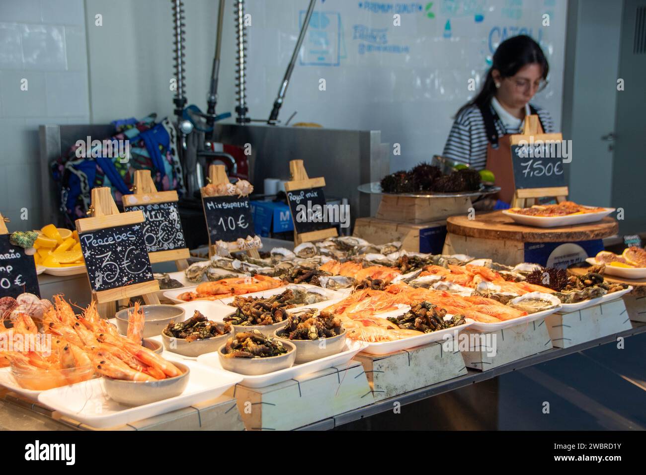 Mercado temporario do bolhao hi-res stock photography and images - Alamy