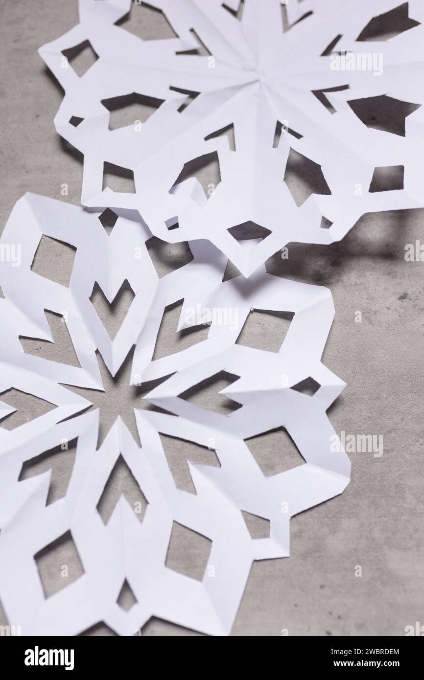 Snowflake crafts hi-res stock photography and images - Alamy