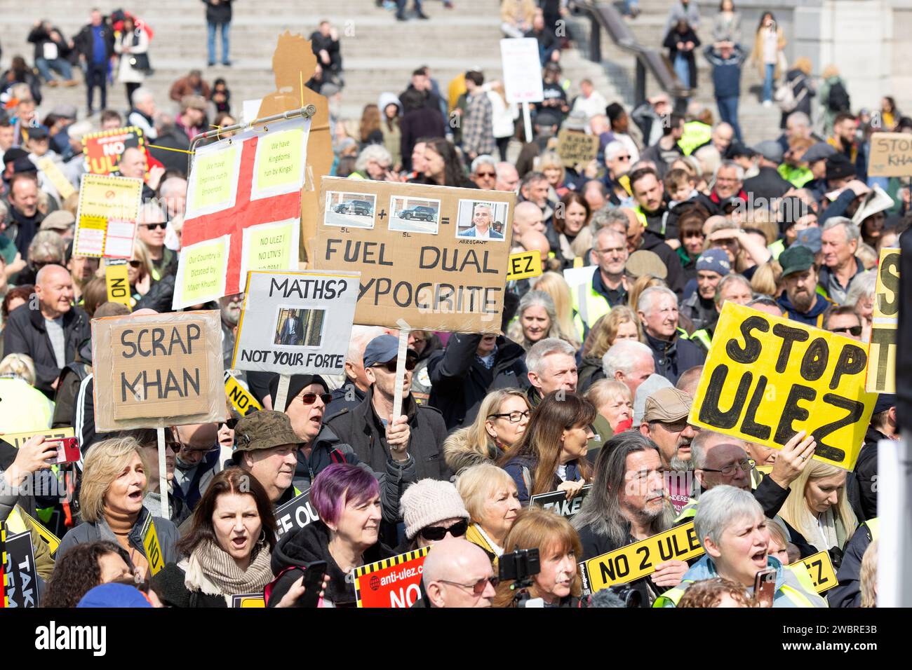 Protesters gather during an anti-ULEZ expansion protest around ...