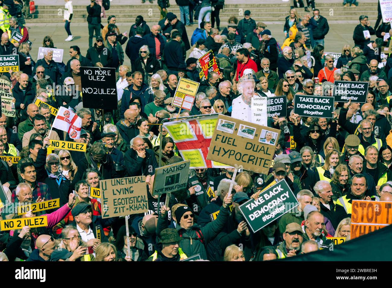 Protesters gather during an anti-ULEZ expansion protest around ...