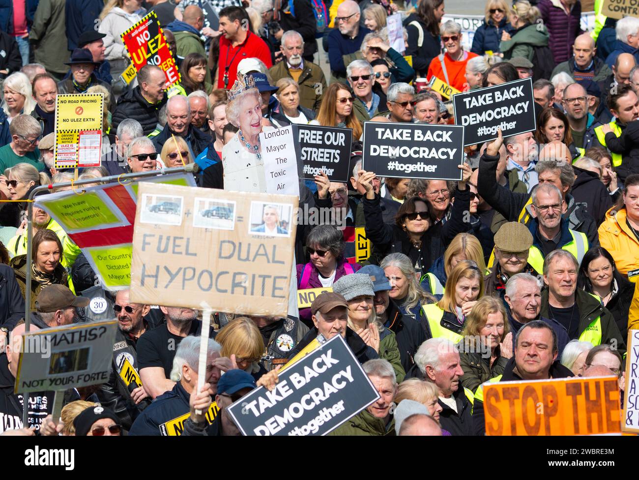 Protesters gather during an anti-ULEZ expansion protest around ...