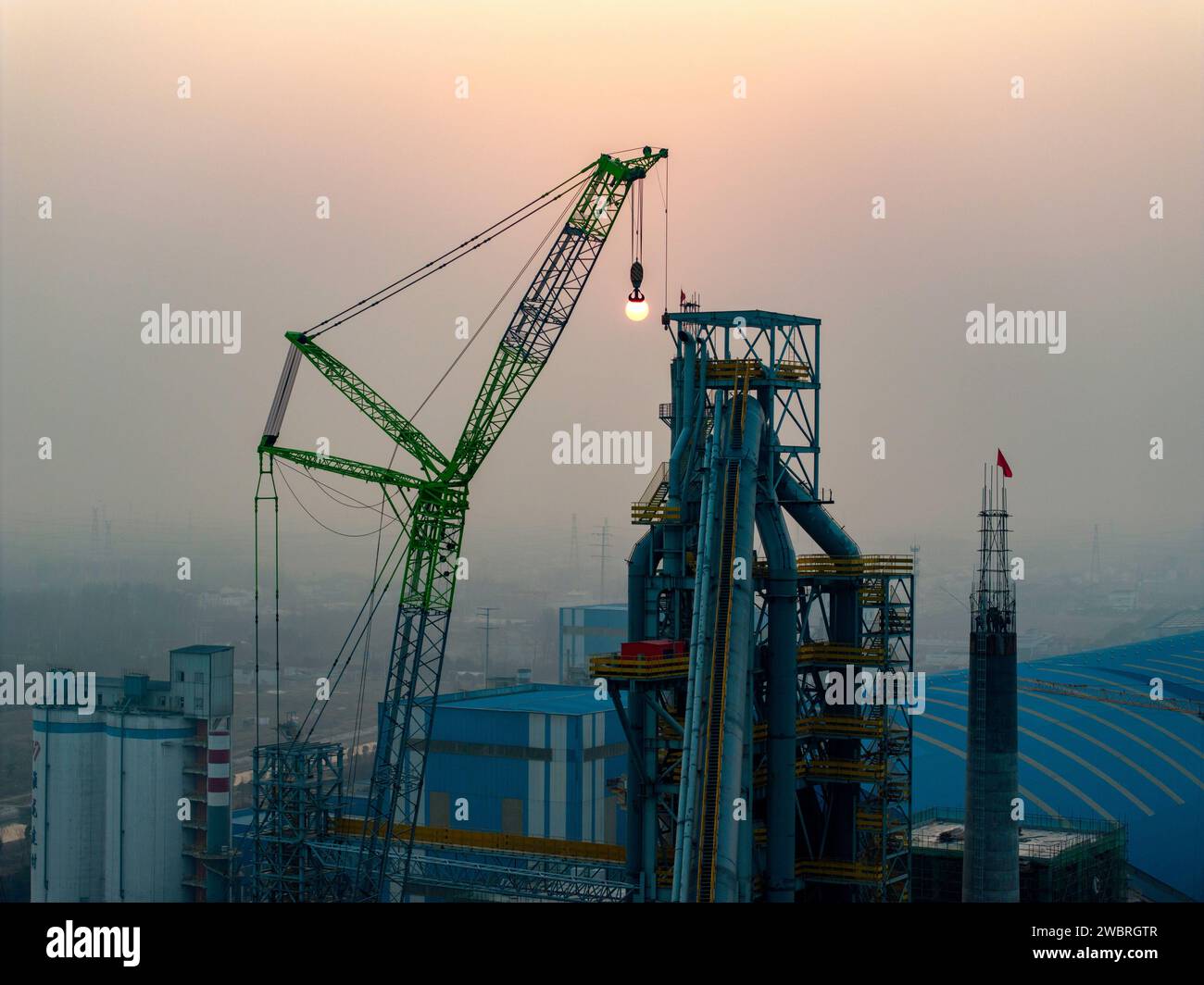 HUAI'AN, CHINA - JANUARY 12, 2024 - Workers work at the construction ...