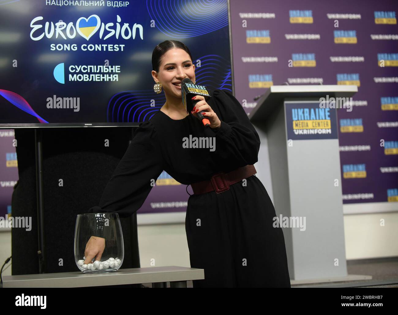 Non Exclusive: KYIV, UKRAINE - JANUARY 11, 2024 - Singer Skylerr will ...