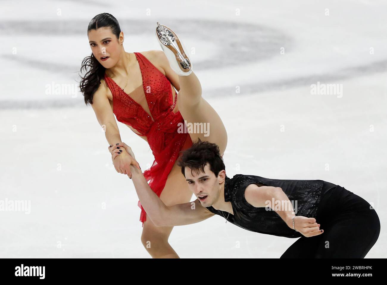 Leia Dozzi and Pietro Papetti of Italy perform in rhythm dance during ...