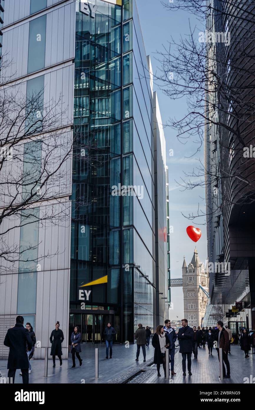 More London Riverside with the Tower bridge and a huge heart shaped ...