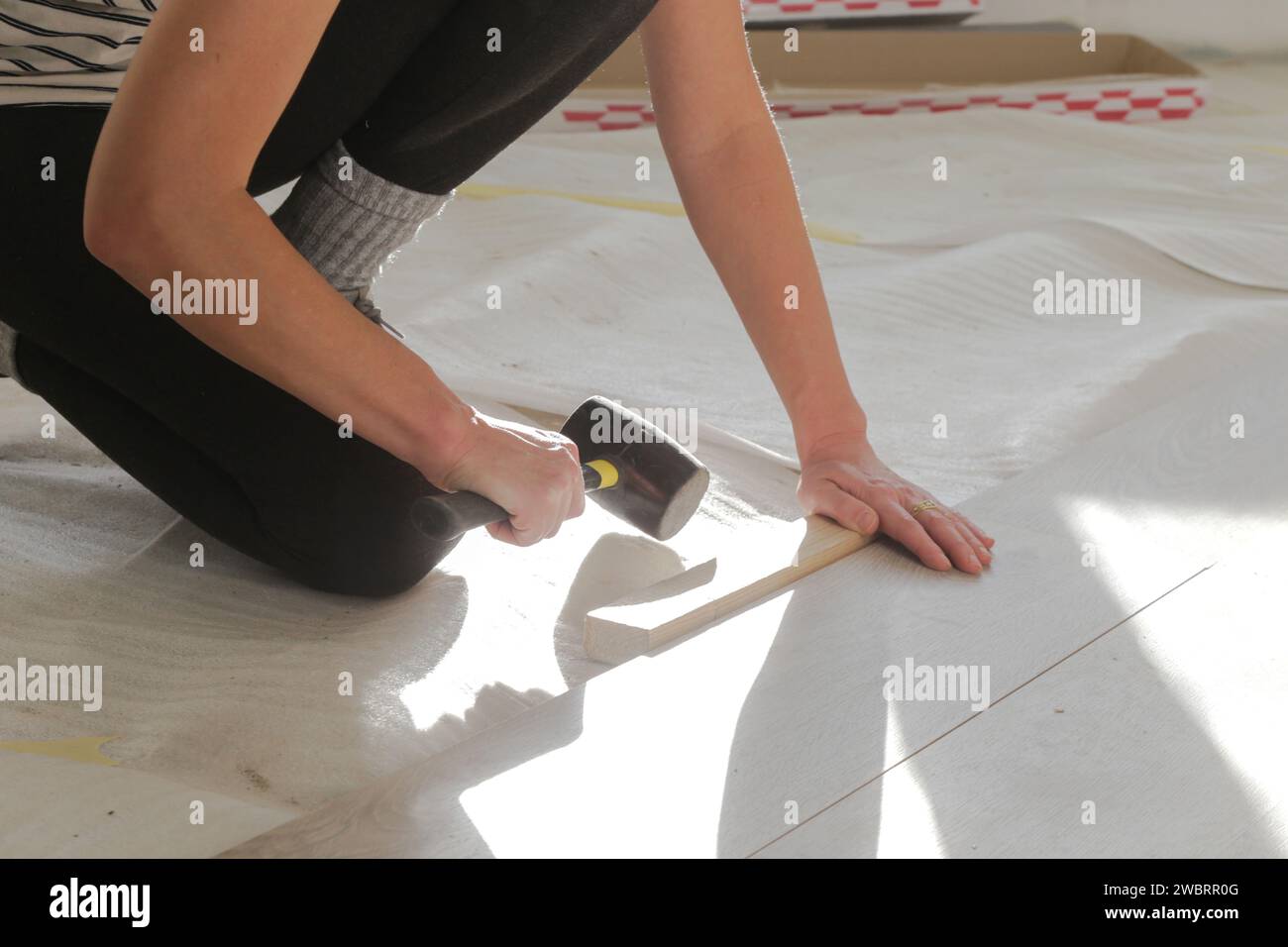 Step by step of laminate flooring installation Stock Photo - Alamy