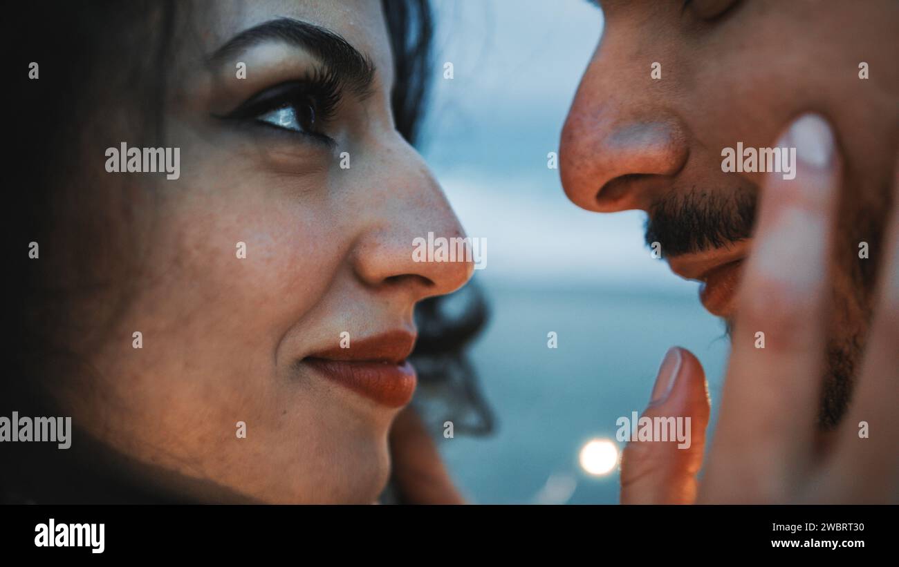couple looks into each other's eyes Stock Photo - Alamy