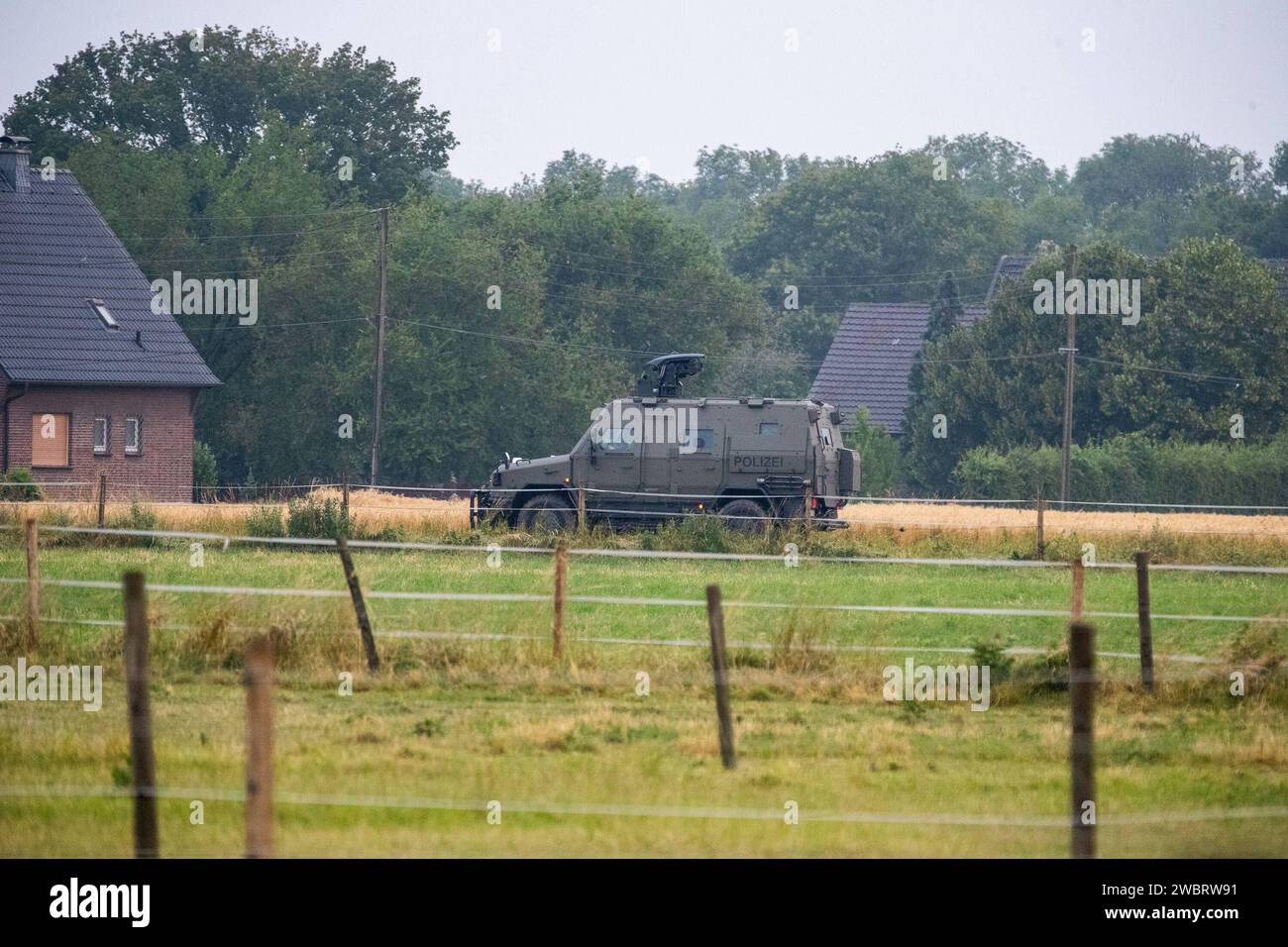 Der Survivor R vom Sondereinsatzkommando bei einem Einsatz. *** The ...