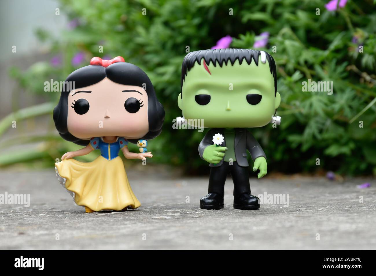 Classic cartoon figures hi-res stock photography and images - Alamy