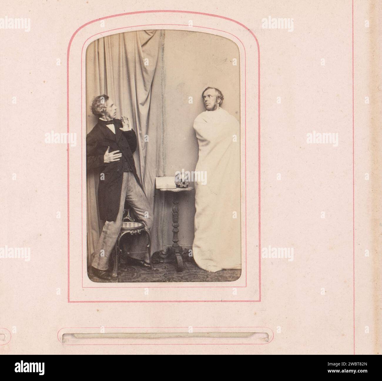 Leonard de Koningh is shocked by a ghost of himself, Leonard de Koningh ...