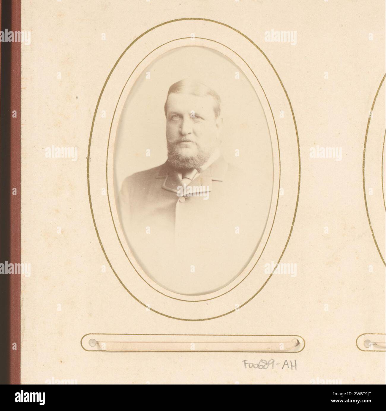 Portrait of a man with beard, Hills & Saunders, 1860 - 1895 Photograph ...