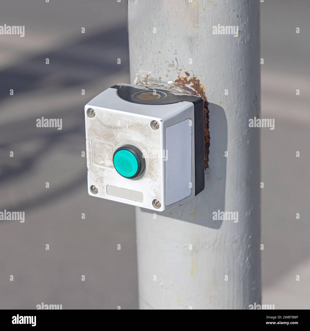 Green Push Button Call Box at Traffic Light Pole Stock Photo - Alamy