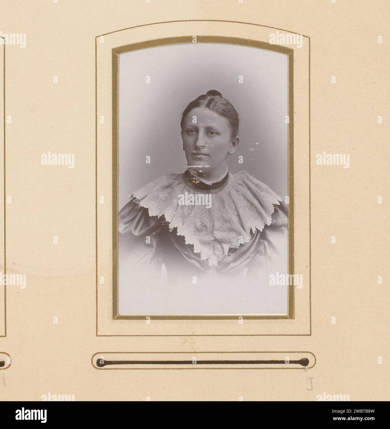 Historical neck collar woman hi-res stock photography and images - Alamy