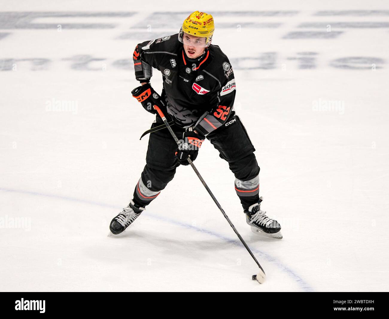 Frankfurt, Deutschland. 11th Jan, 2024. Maksim Matushkin (Loewen ...