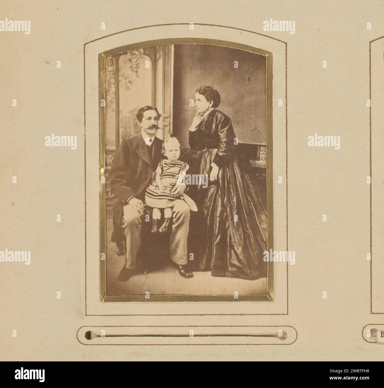 Portrait of a woman and a man with a girl on her lap, Ernst Schmidt ...