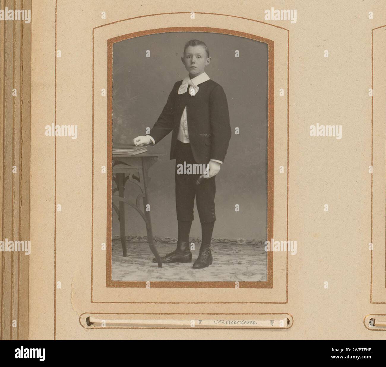 Portrait of a standing boy with book, Berend Zweers, 1923 - 1934 ...