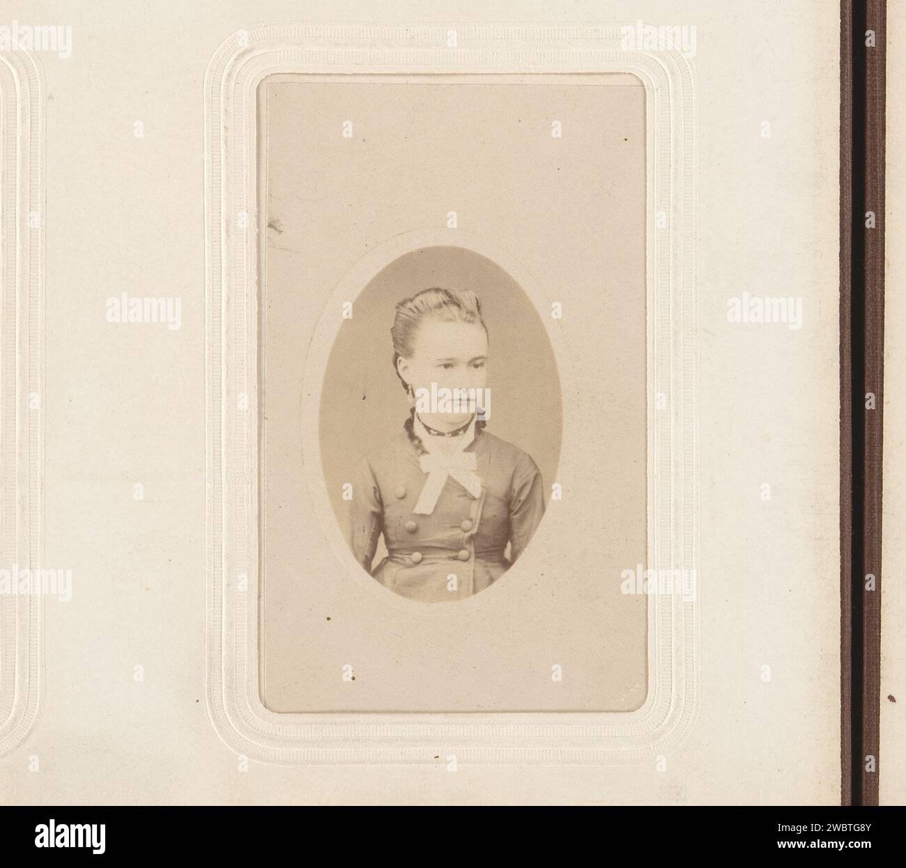 Portrait of a woman, Unknown, 1865 - 1900 Photograph. visit card This ...