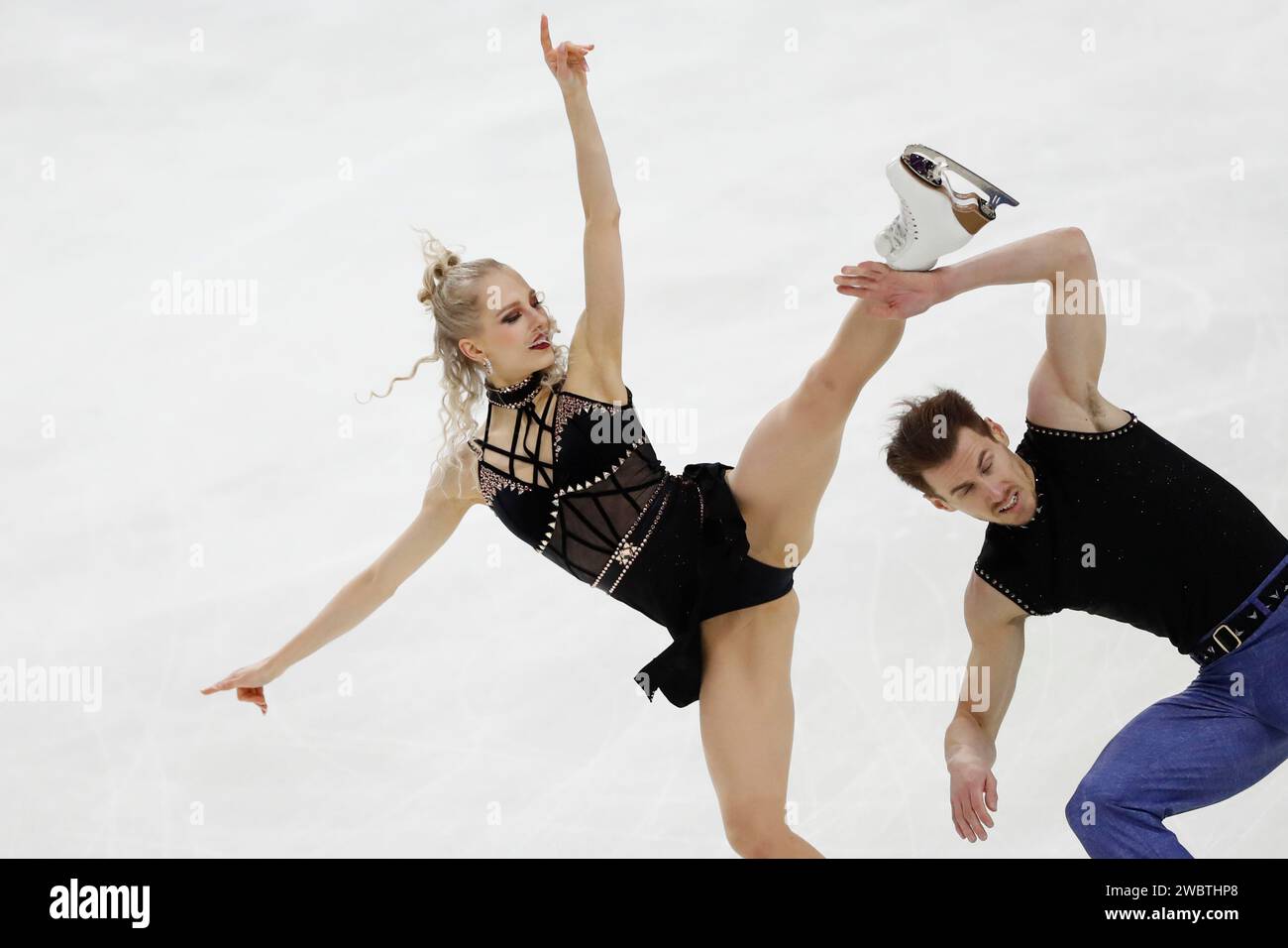 Juulia Turkkila and Matthias Versluis of Finland perform in rhythm ...