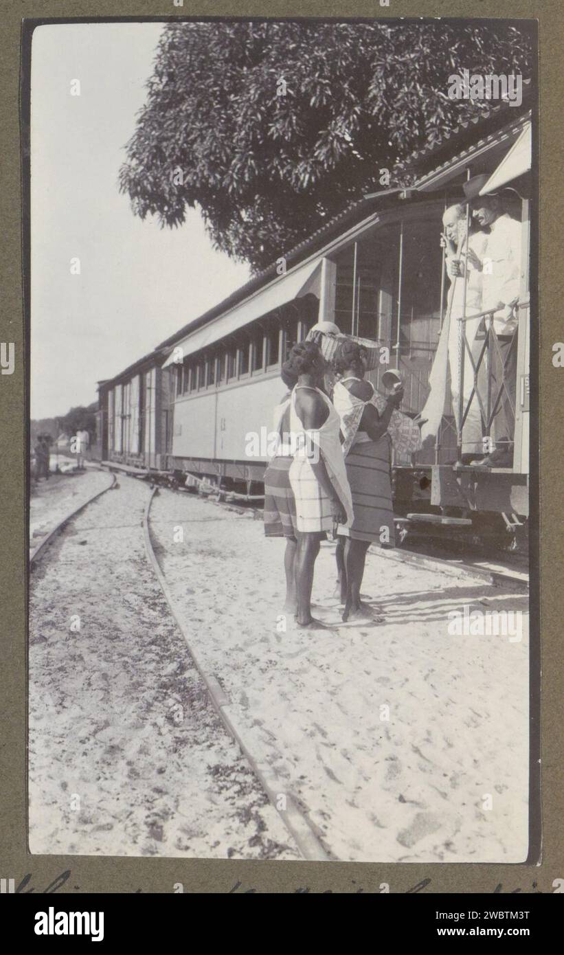 Two Maroon women sell their wares to train passengers, c. 1920 - c ...