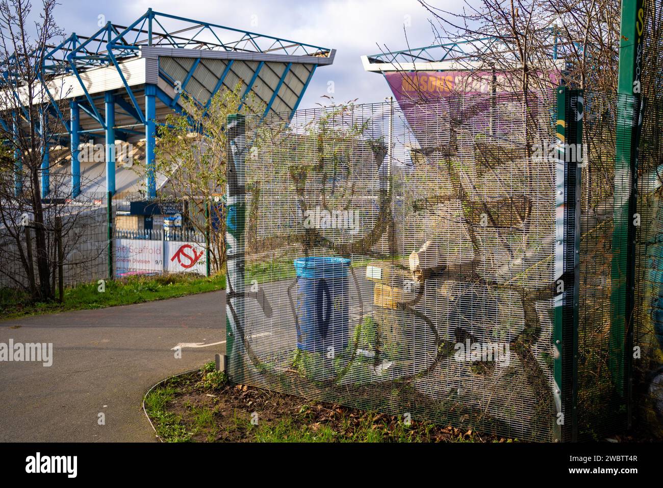 Millwall Footnall Club outside surroundings Graffiti Stock Photo - Alamy