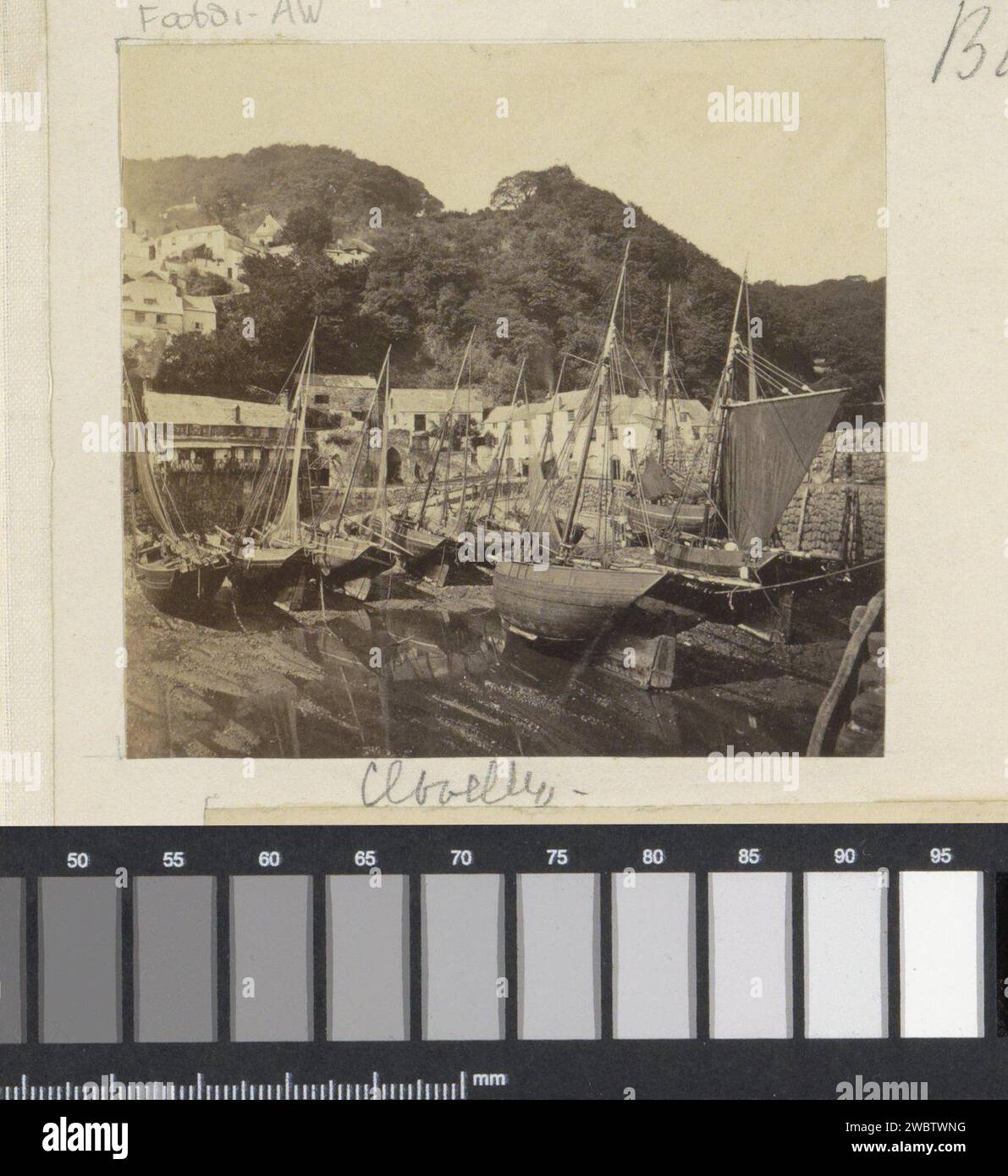 Dry ships in the port of Clovelly, Anonymous, c. 1850 - c. 1870 ...