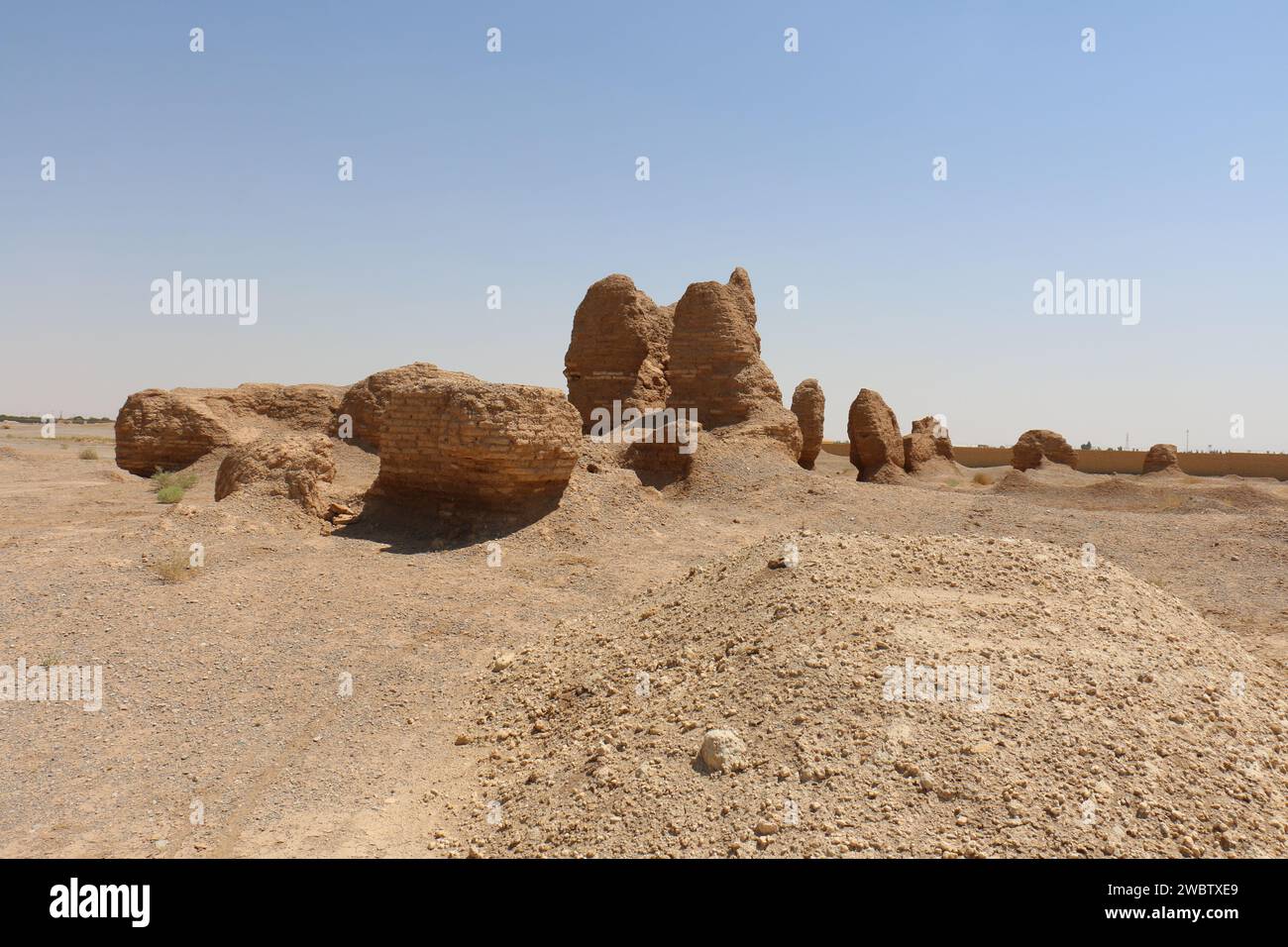 Ancientstructures hi-res stock photography and images - Alamy