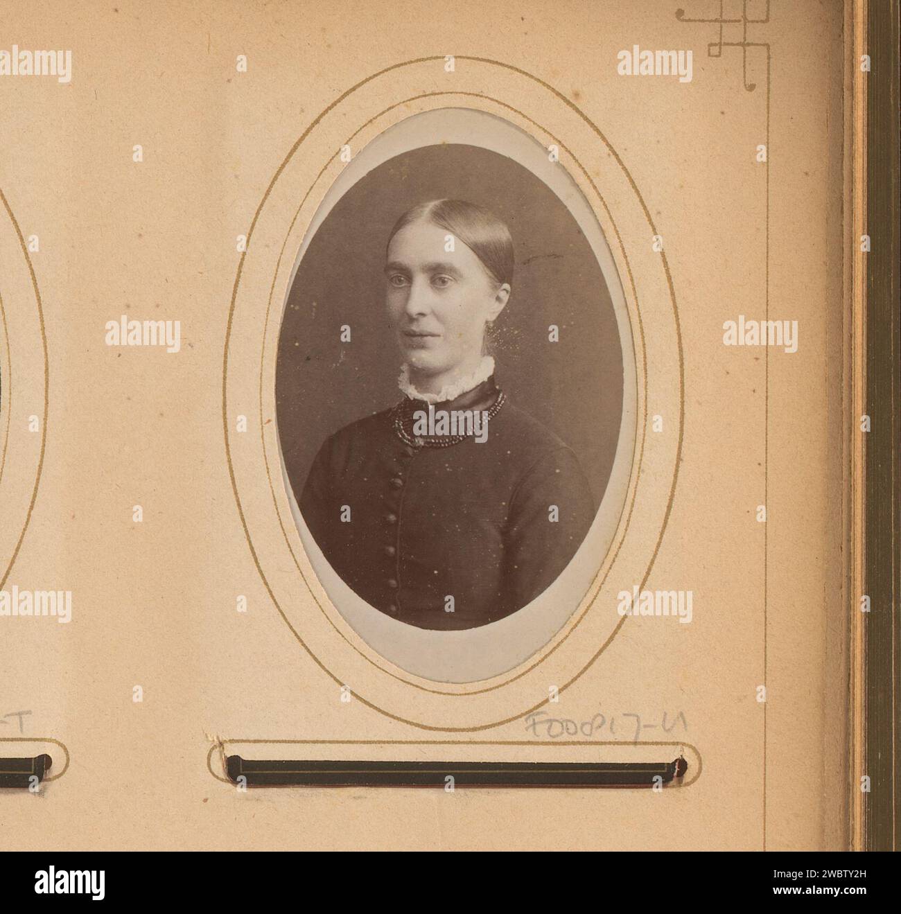 Portrait of a woman, Franz Wilhelm Heinrich Deutmann, 1865 - 1905 ...