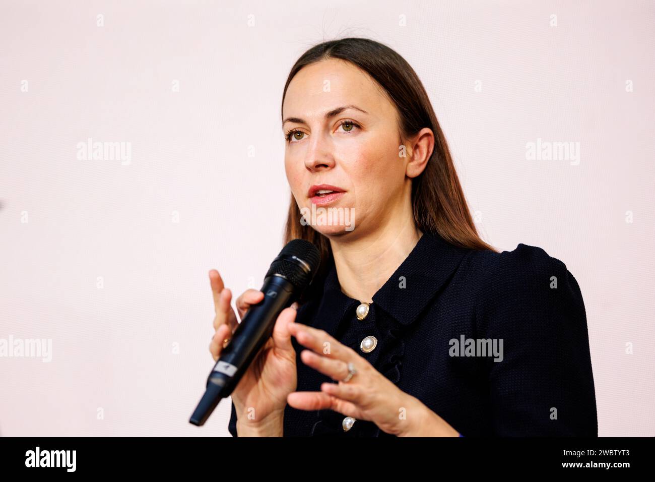 Eva maydell hi-res stock photography and images - Alamy