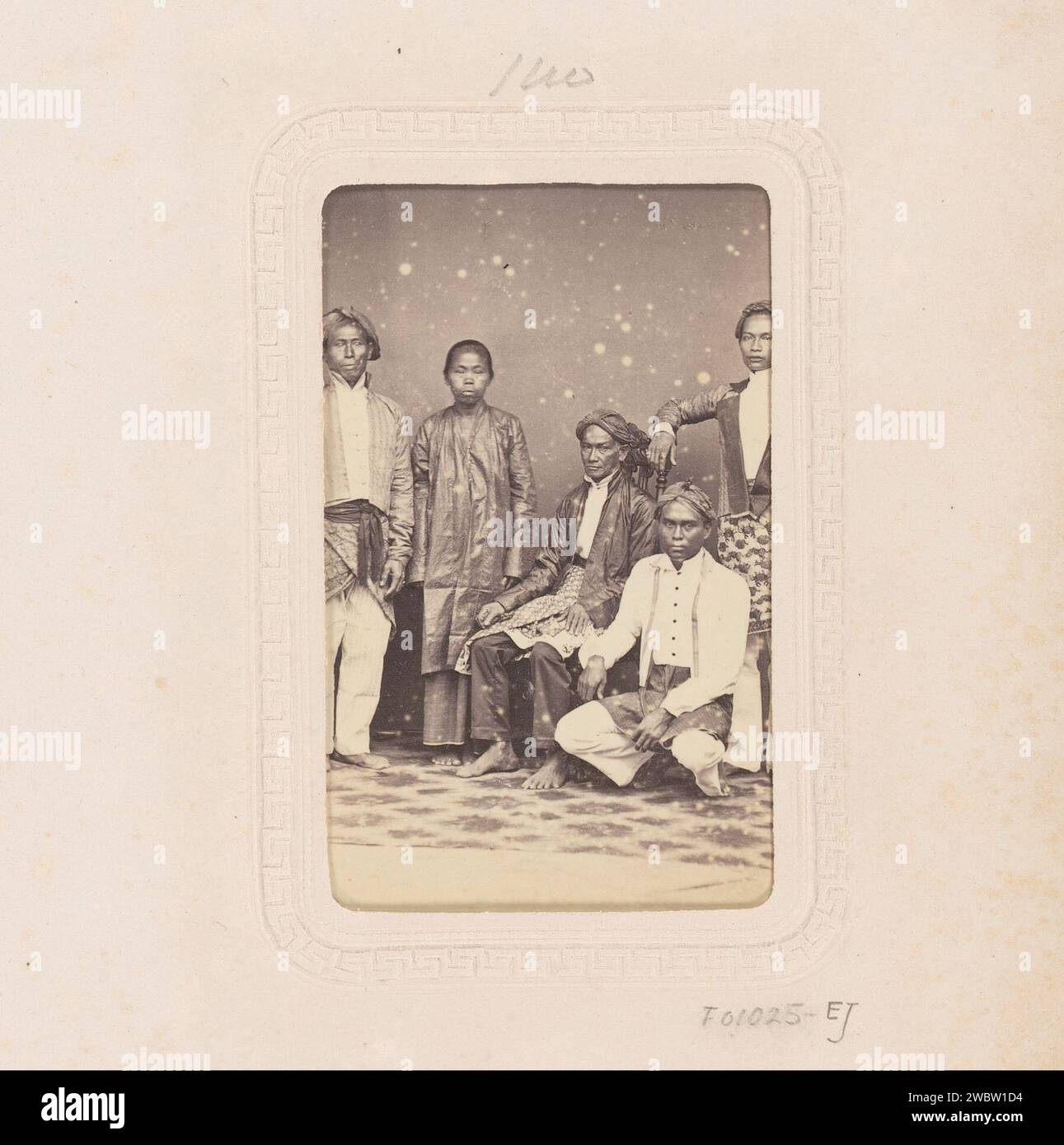 Portrait of an Indonesian family, Woodbury & Page, 1857 - 1880 ...