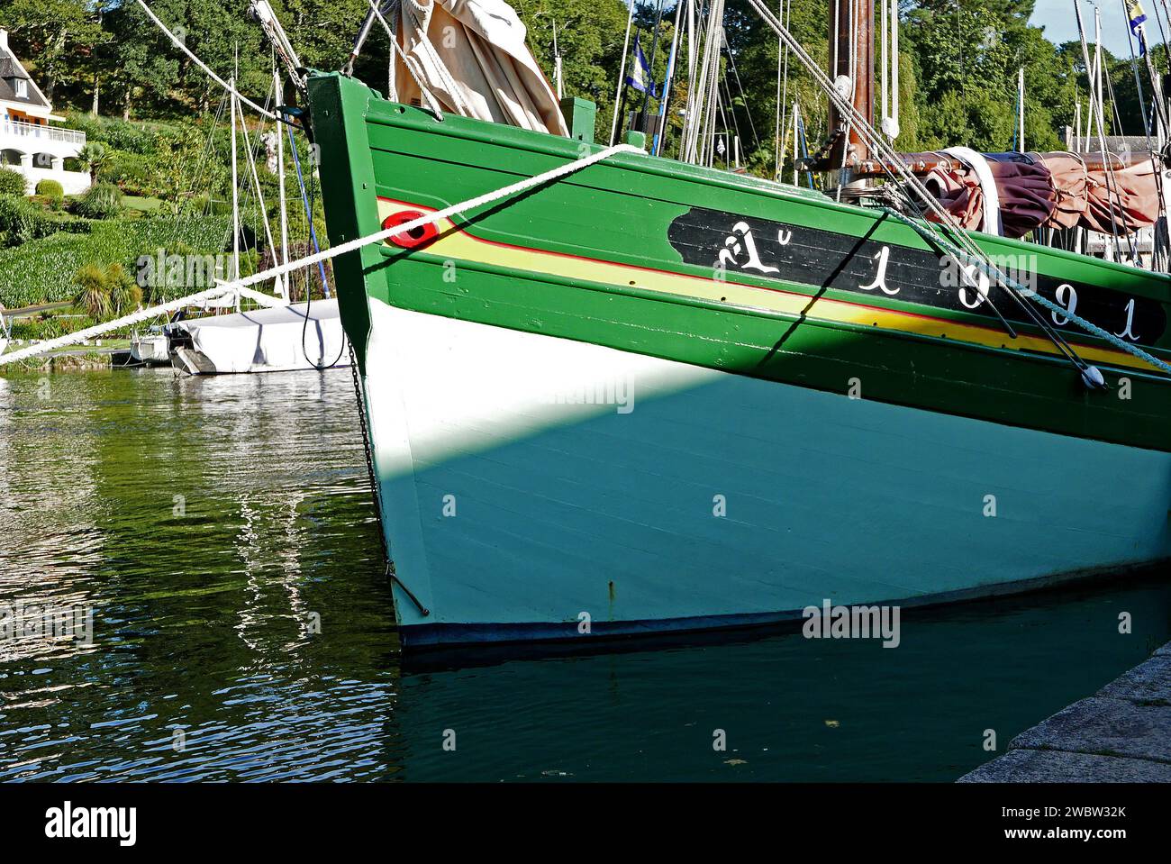 Cap-Sizun, Belle Angele party, Pont-Aven port, Finistere, Bretagne ...