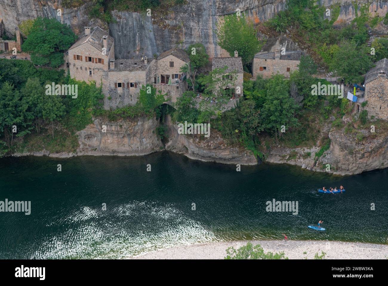 le village médieval de Sainte enimie au coeur de la vallée du Tarn et l ...
