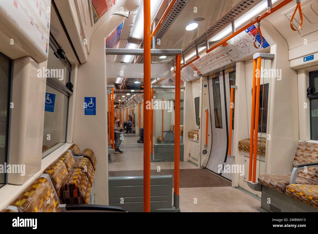 City and south london railway map hi-res stock photography and images ...