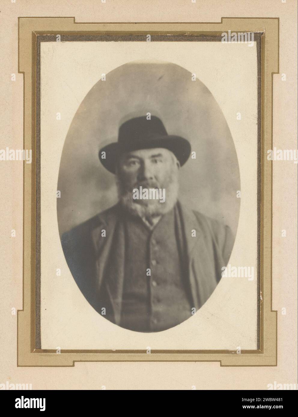 Portrait of a man, Anonymous, 1880 - 1920 photograph. cabinet ...