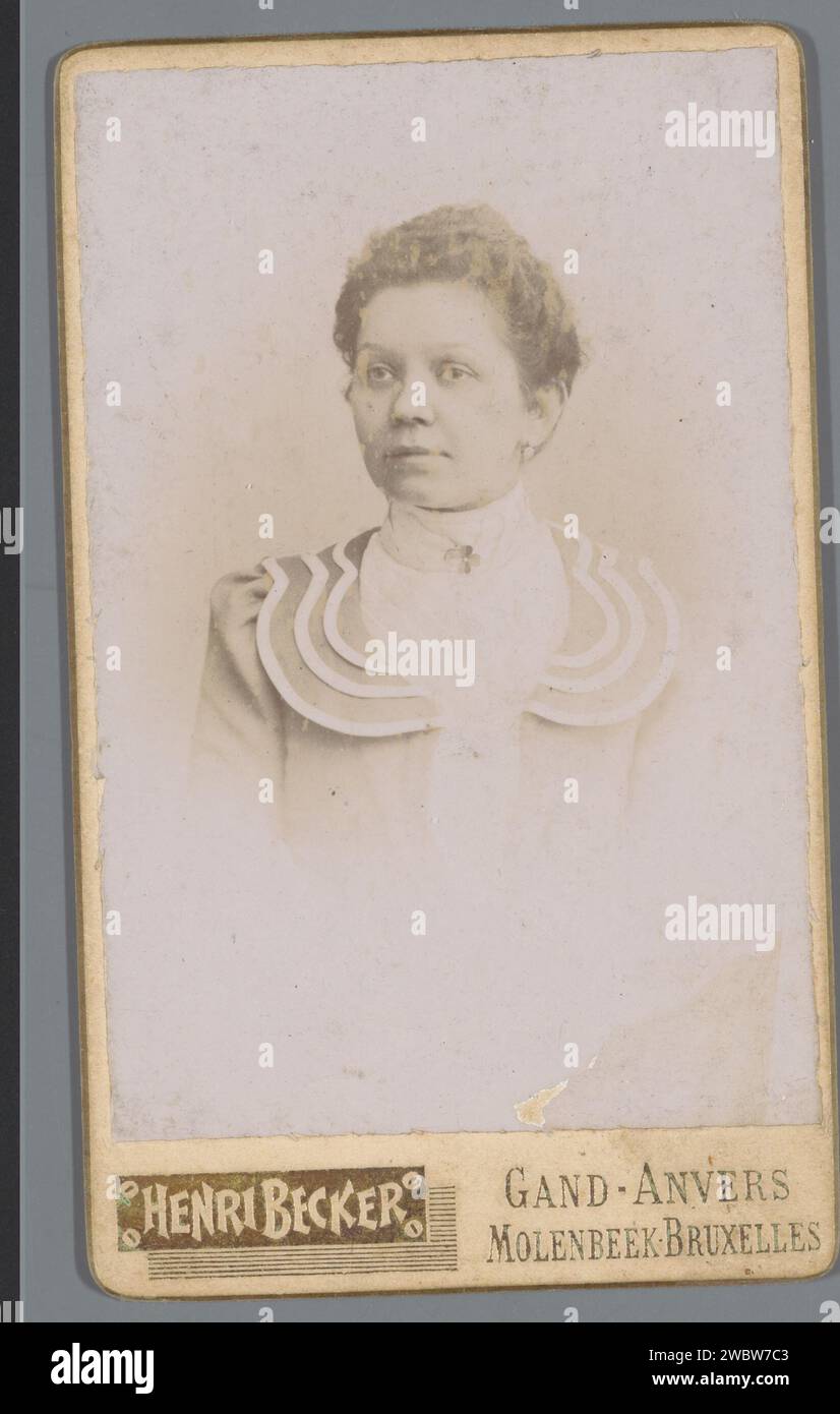 Portrait of an unknown woman, Henri Becker, 1902 - 1911 Photograph ...