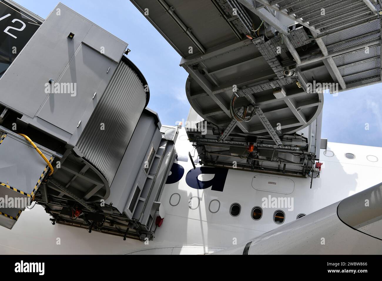 Lufthansa, a380, a380-800, cabin, door, passenger boarding bridge ...