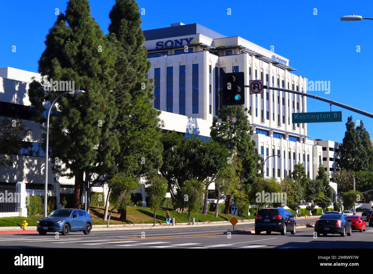 Film studio complex hi-res stock photography and images - Alamy
