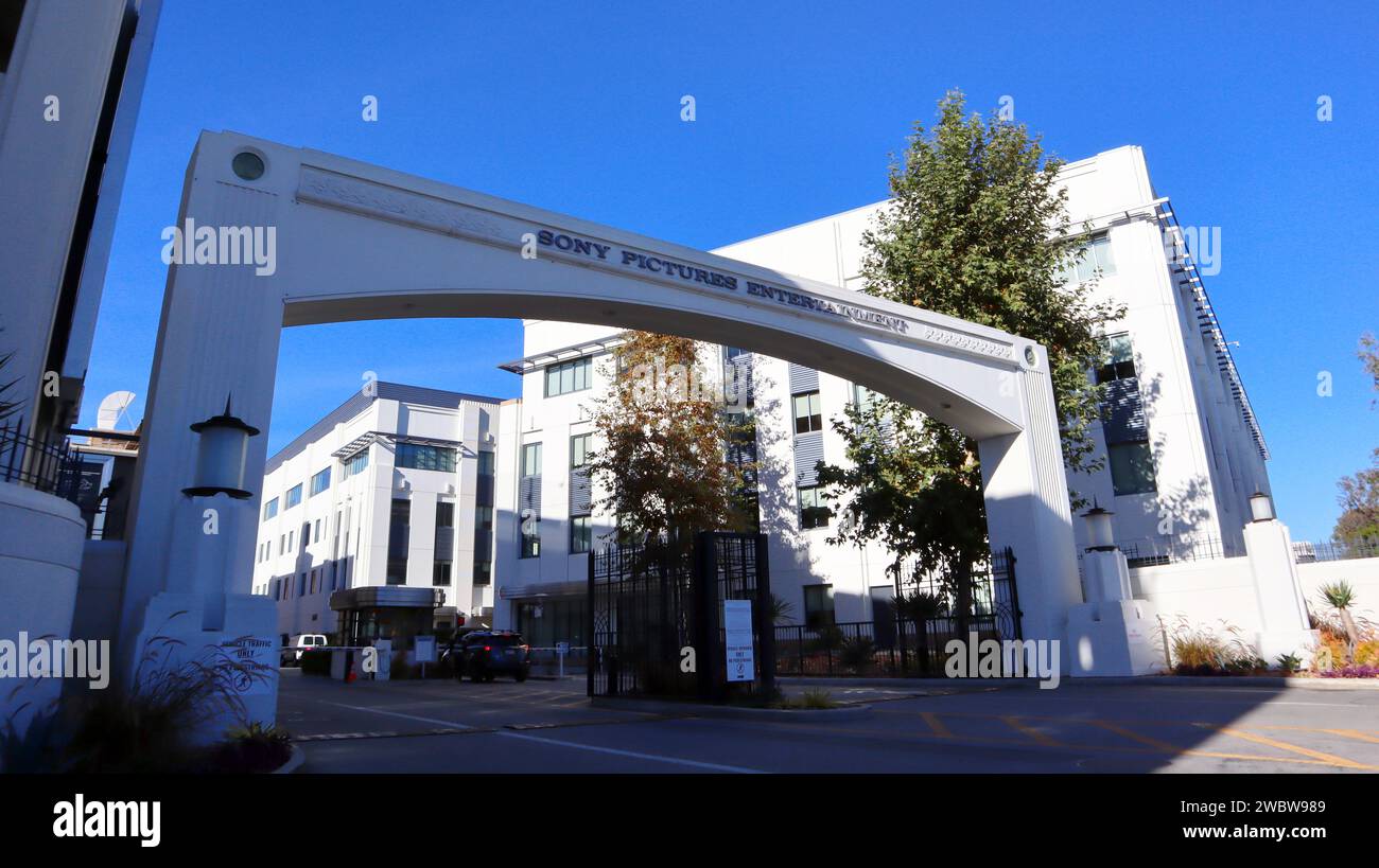 Film studio complex hi-res stock photography and images - Alamy