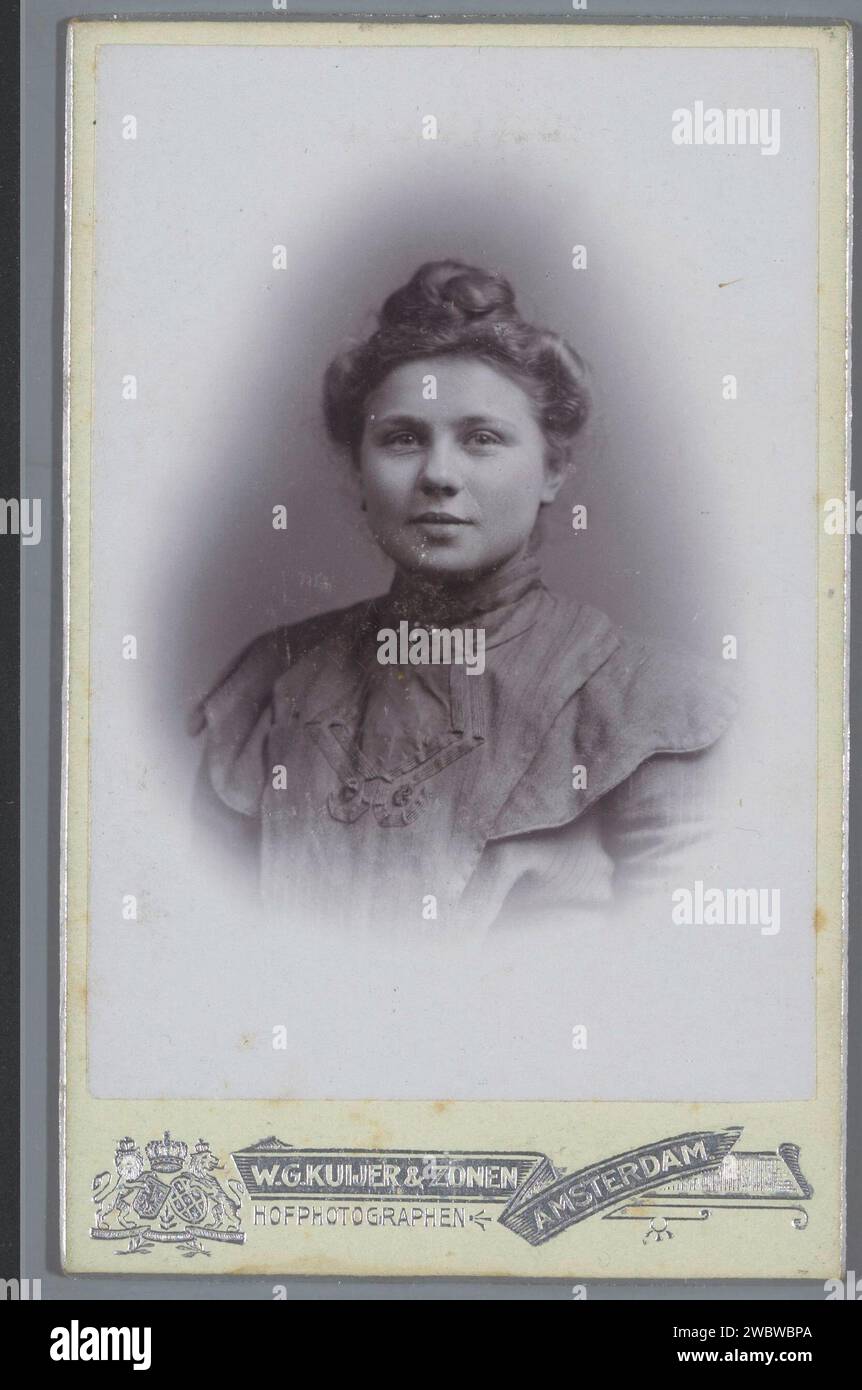 Portrait of an unknown woman, w.g. Kuijer & Zonen, 1880 - 1906 ...