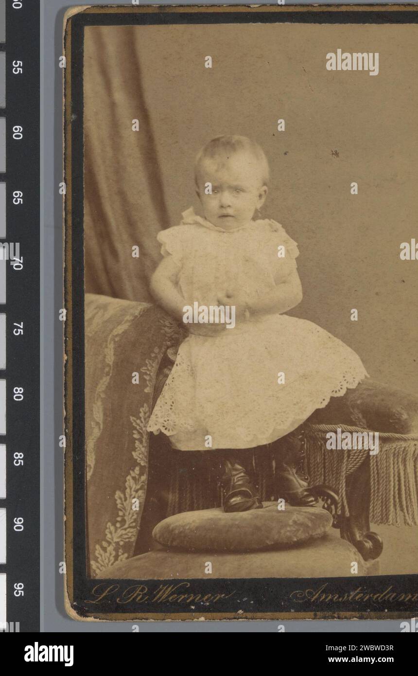 Portrait of an unknown child, Louis Robert Werner, 1878 - 1886 ...