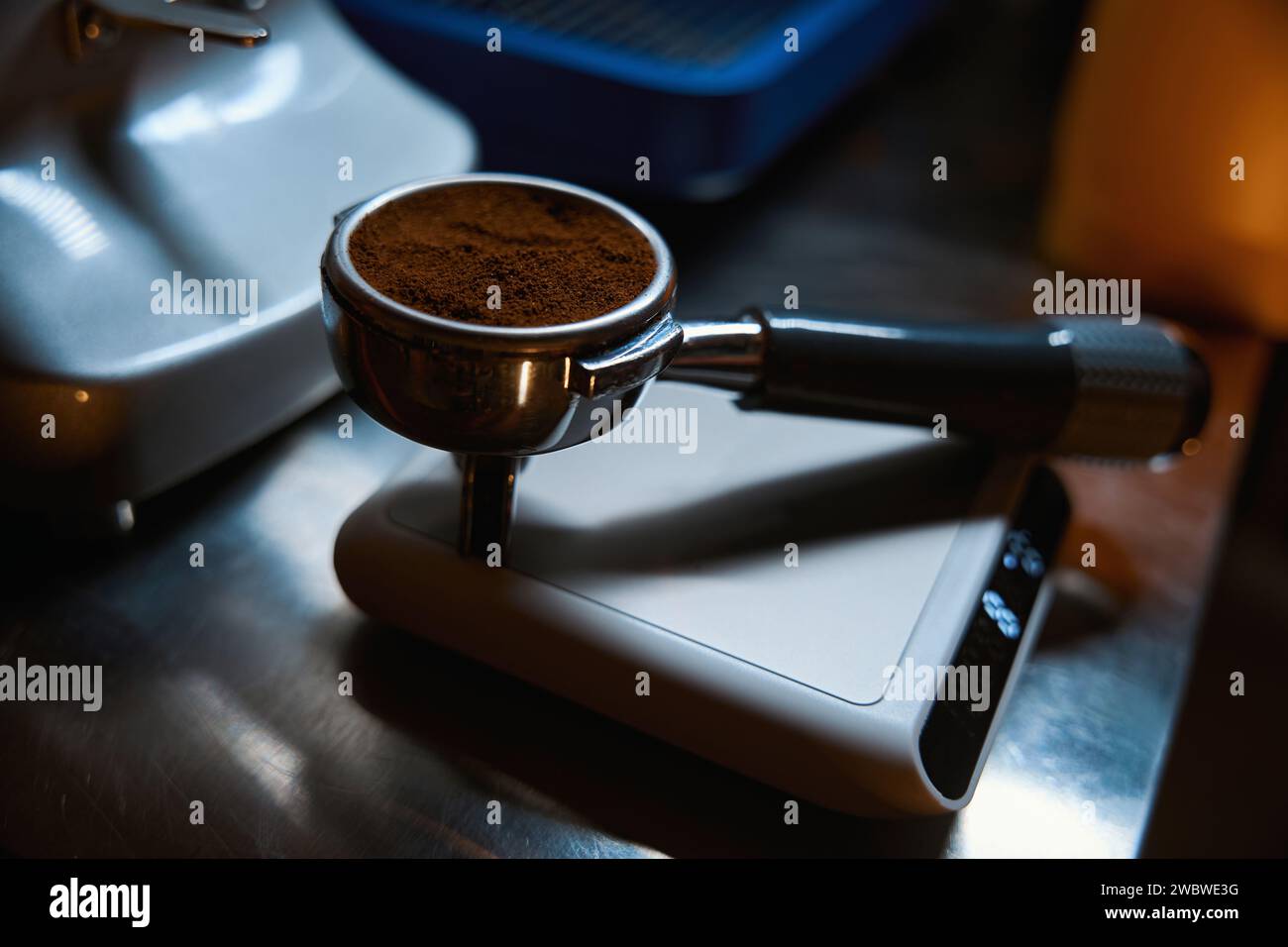Ground coffee on scale hi-res stock photography and images - Alamy