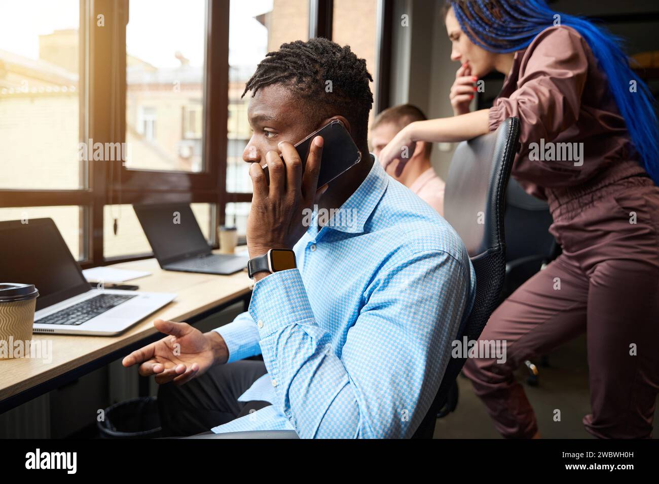 Female find solution problem solving hi-res stock photography and ...