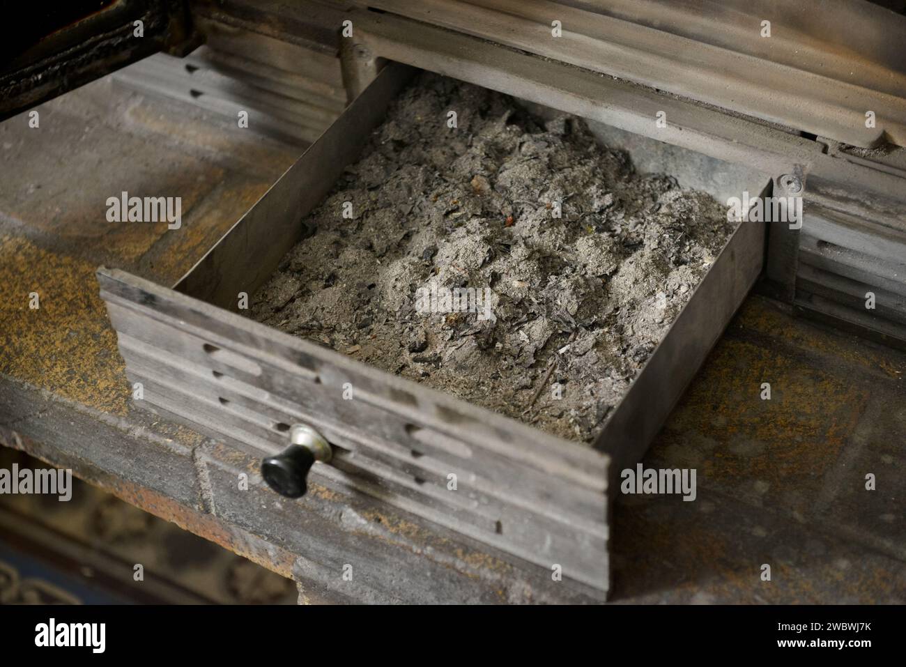 Firewood ash from a fire that fell into a chimney pan Stock Photo - Alamy