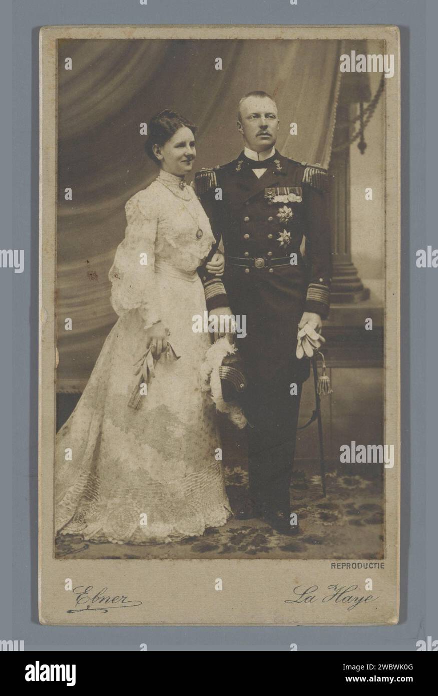 Portrait of Queen Wilhelmina and Prince Hendrik in uniform of Schout ...